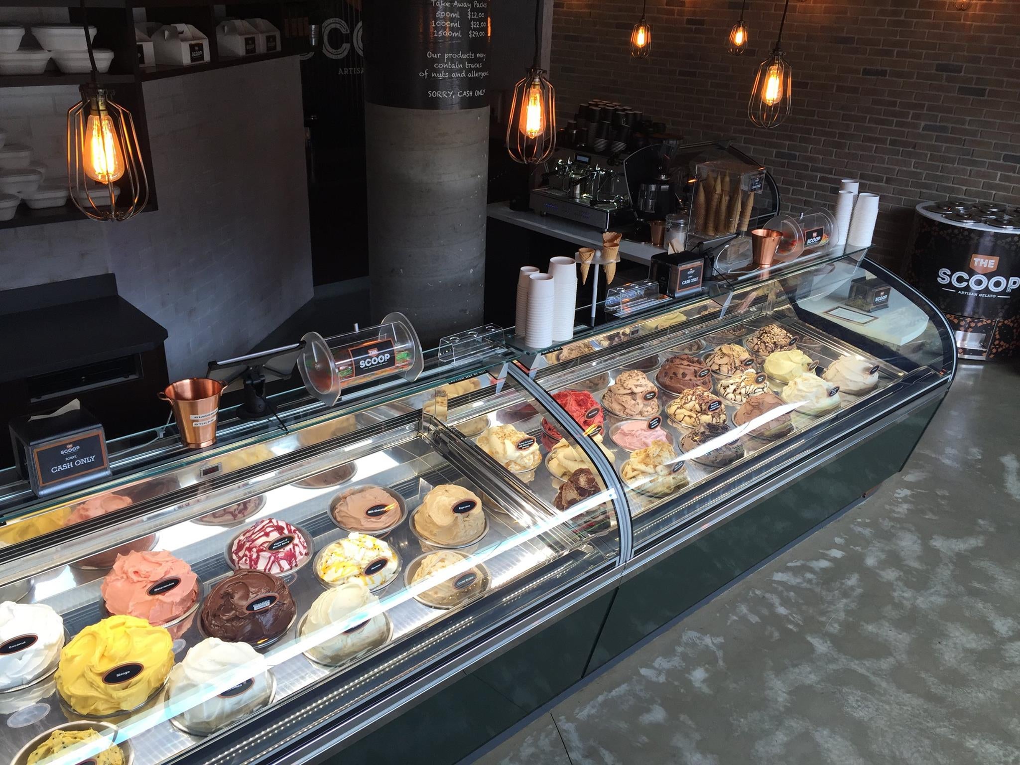 About Us | The Scoop Artisan Gelato | Hand crafted gelato & gelato cakes